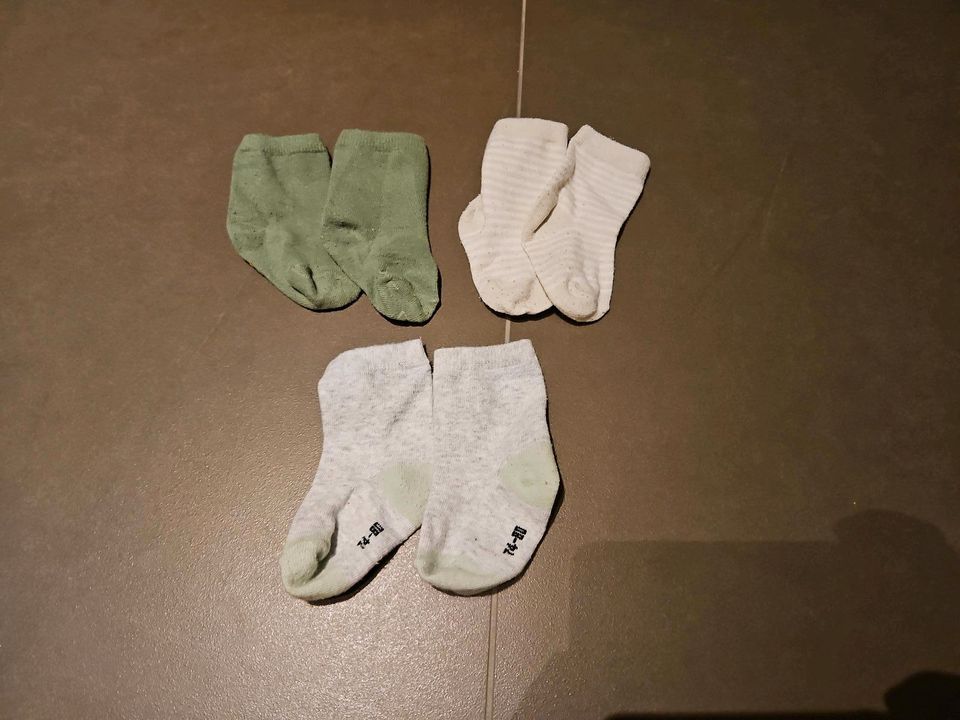 Babysocken Gr. 74/80 in Bayern - Postbauer-Heng | Babykleidung Größe 74 ... Babysocken Gr. 74/80 in Bayern - Postbauer-Heng | Babykleidung Größe 74 ...