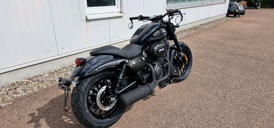 Keeway (Benda) V302C ABS Cruiser/Bobber Modell 2025 in Sachsen-Anhalt ... Keeway (Benda) V302C ABS Cruiser/Bobber Modell 2025 in Sachsen-Anhalt ...